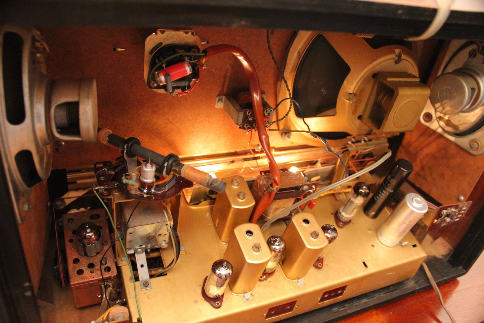 loewe opta meteor 558w – Antica Radio